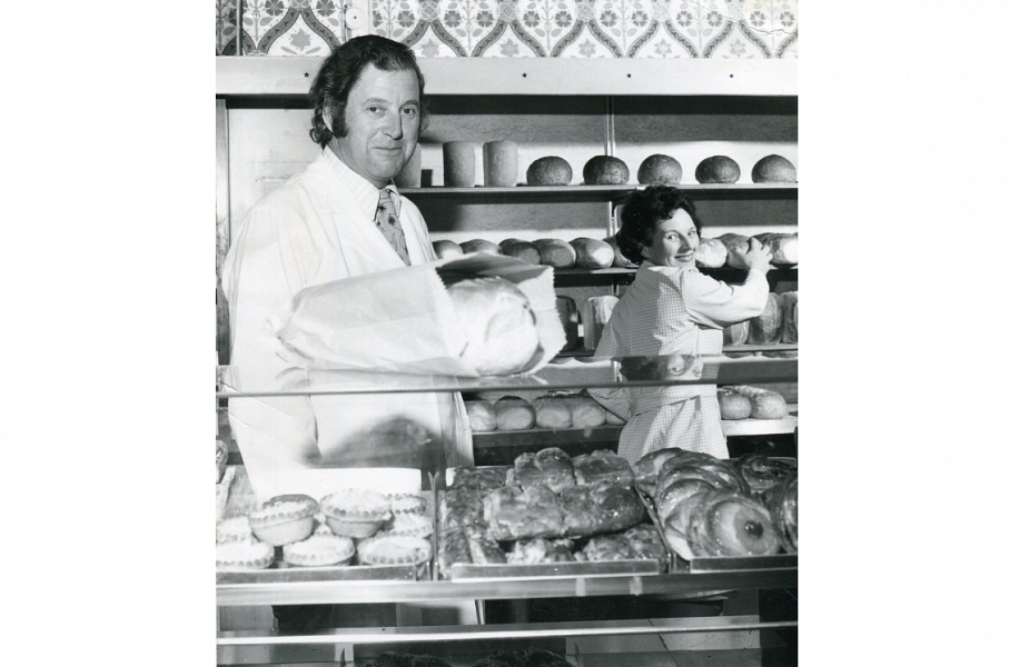 Dunns celebrates 200 years and six generations of bakers